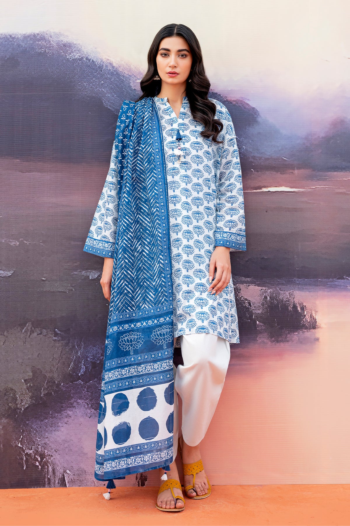 Printed Lawn 3 Piece – Sahar